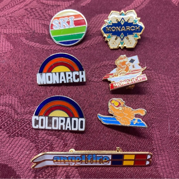 Jewelry | 31 Lot Of 7 Vintage Ski Pins | Poshmark